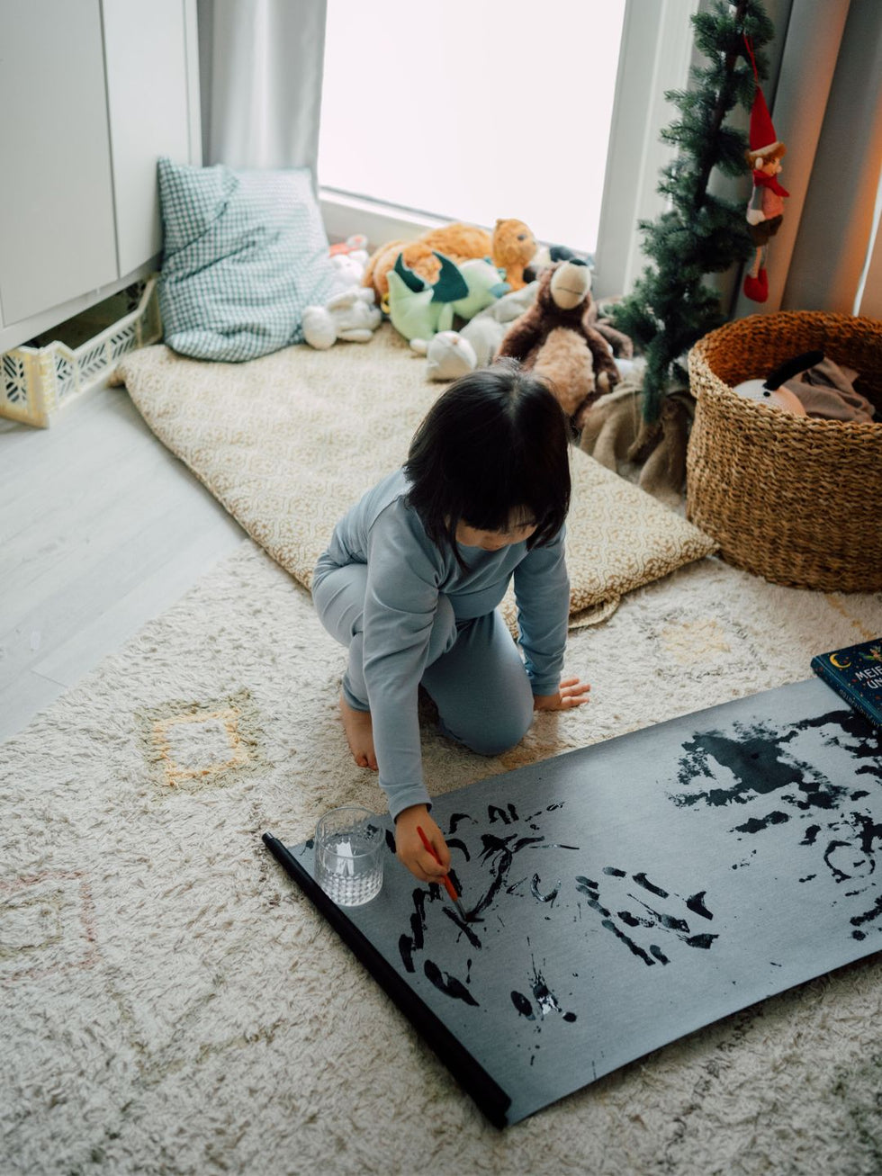 Babyluv Studio Magic Roll with a brush