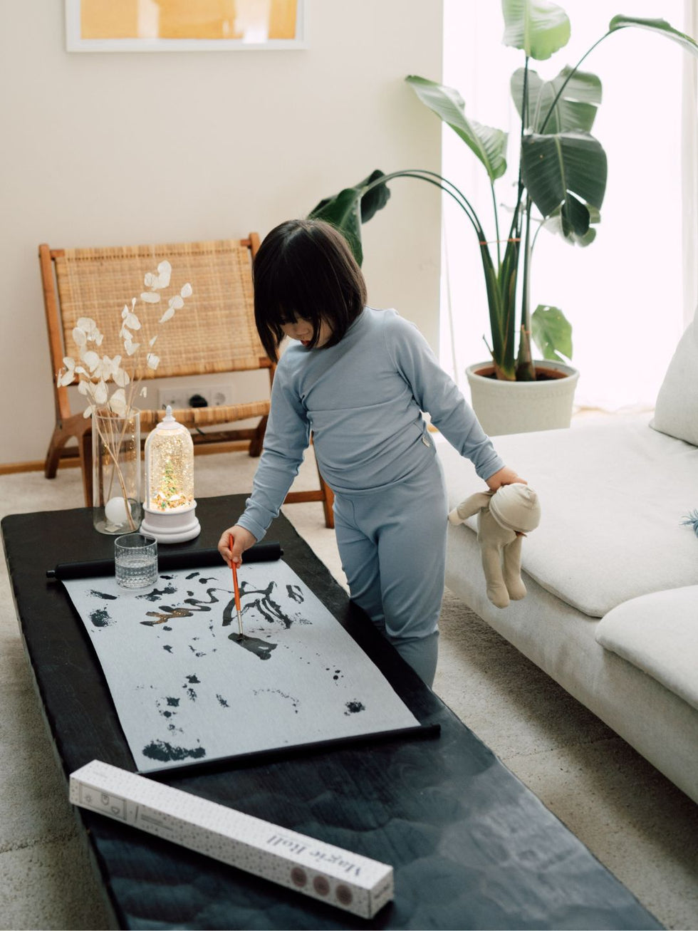 Babyluv Studio Magic Roll with a brush